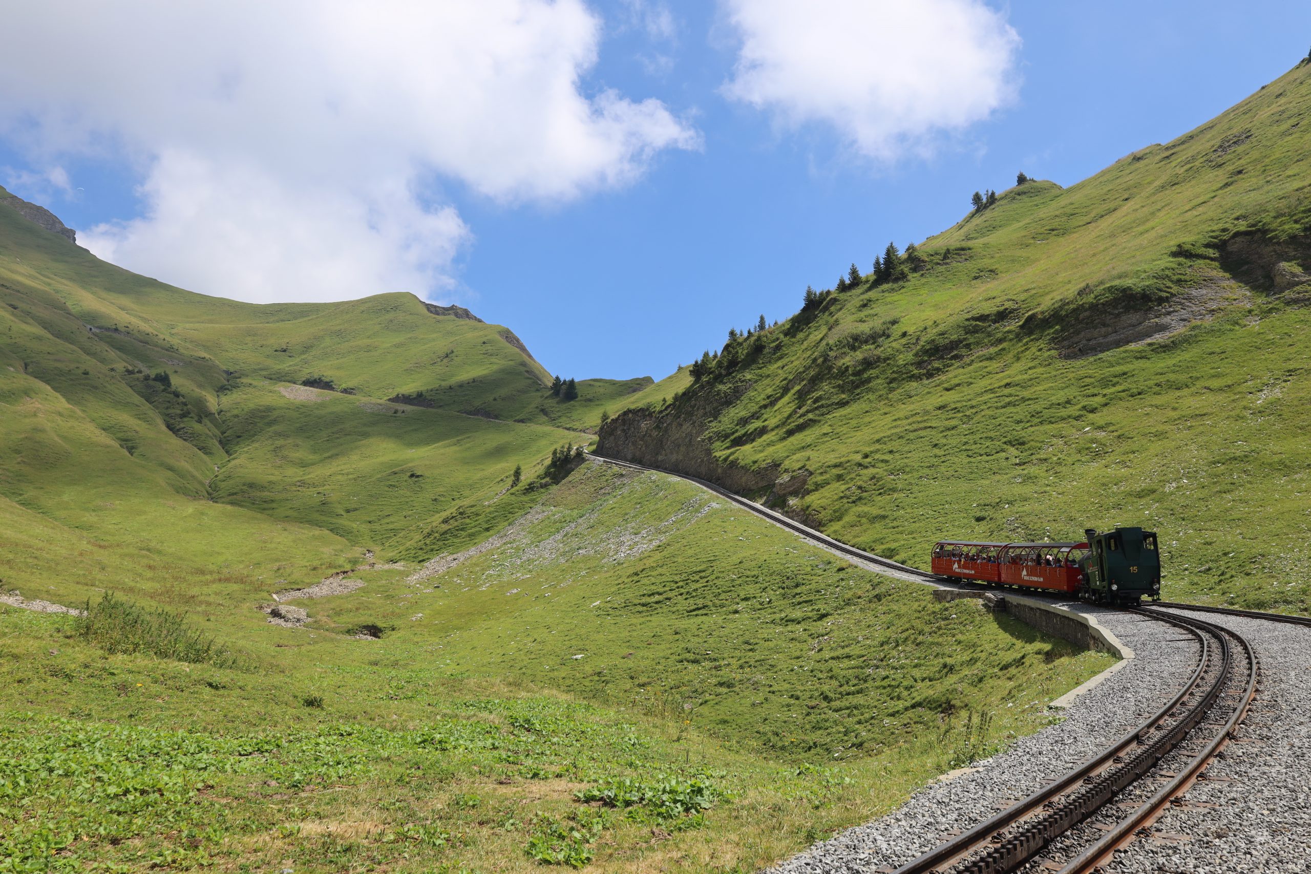 스위스 여행 – 브리엔츠 로트호른 열차 Brienz Rothorn - Paris Joomin